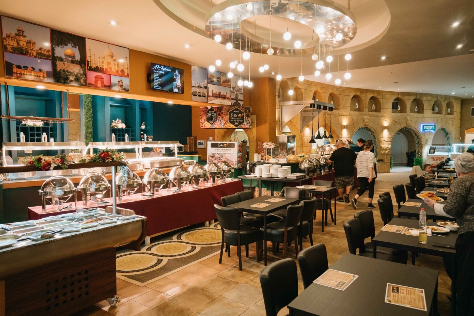 Restaurant - Buffet Tonight